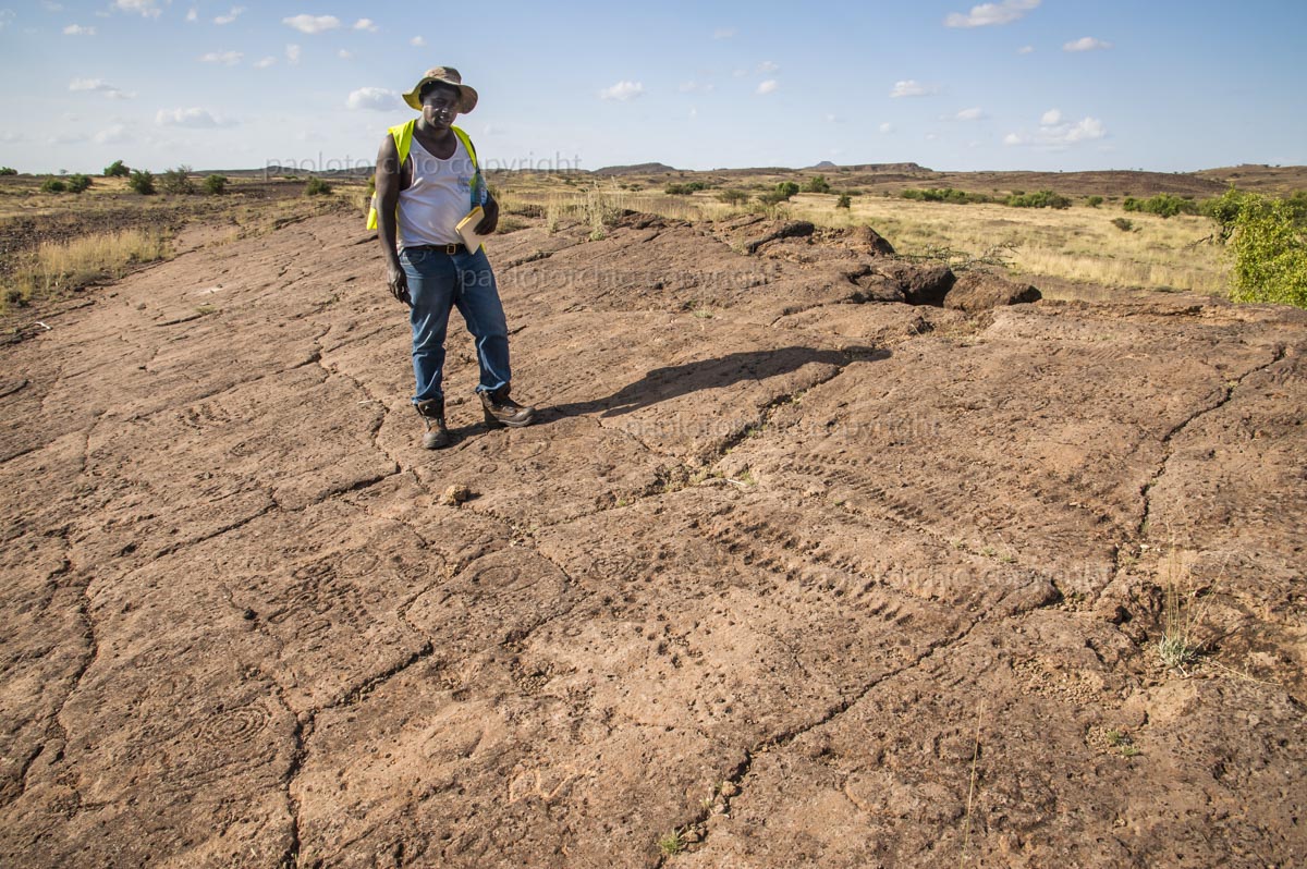 TURKANA, ROCK ART EXPEDITION @ Paolo Torchio,guiding photo safari ...